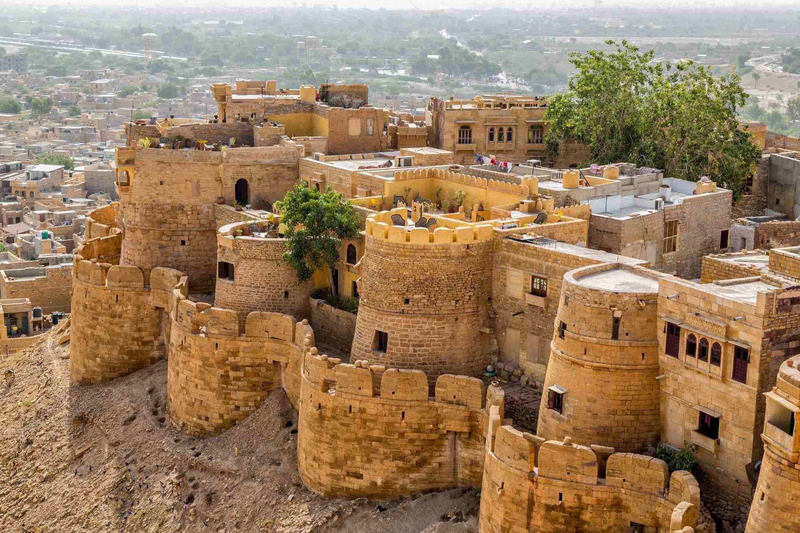 The Living Legacy of Jaisalmer Fort in the Thar Desert - The Carvaan Resort